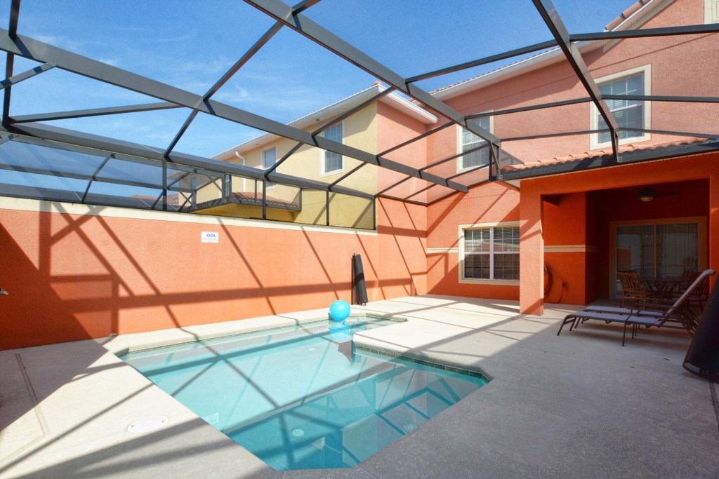 Minutes to Disney, Contactless check-in, Free Wifi, Resort Community w ...